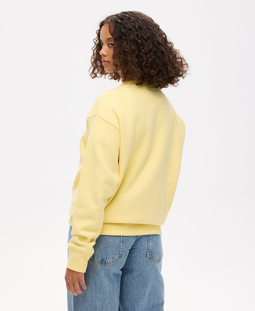 Essential Logo Crew Sweat | Pale Yellow – Superdry