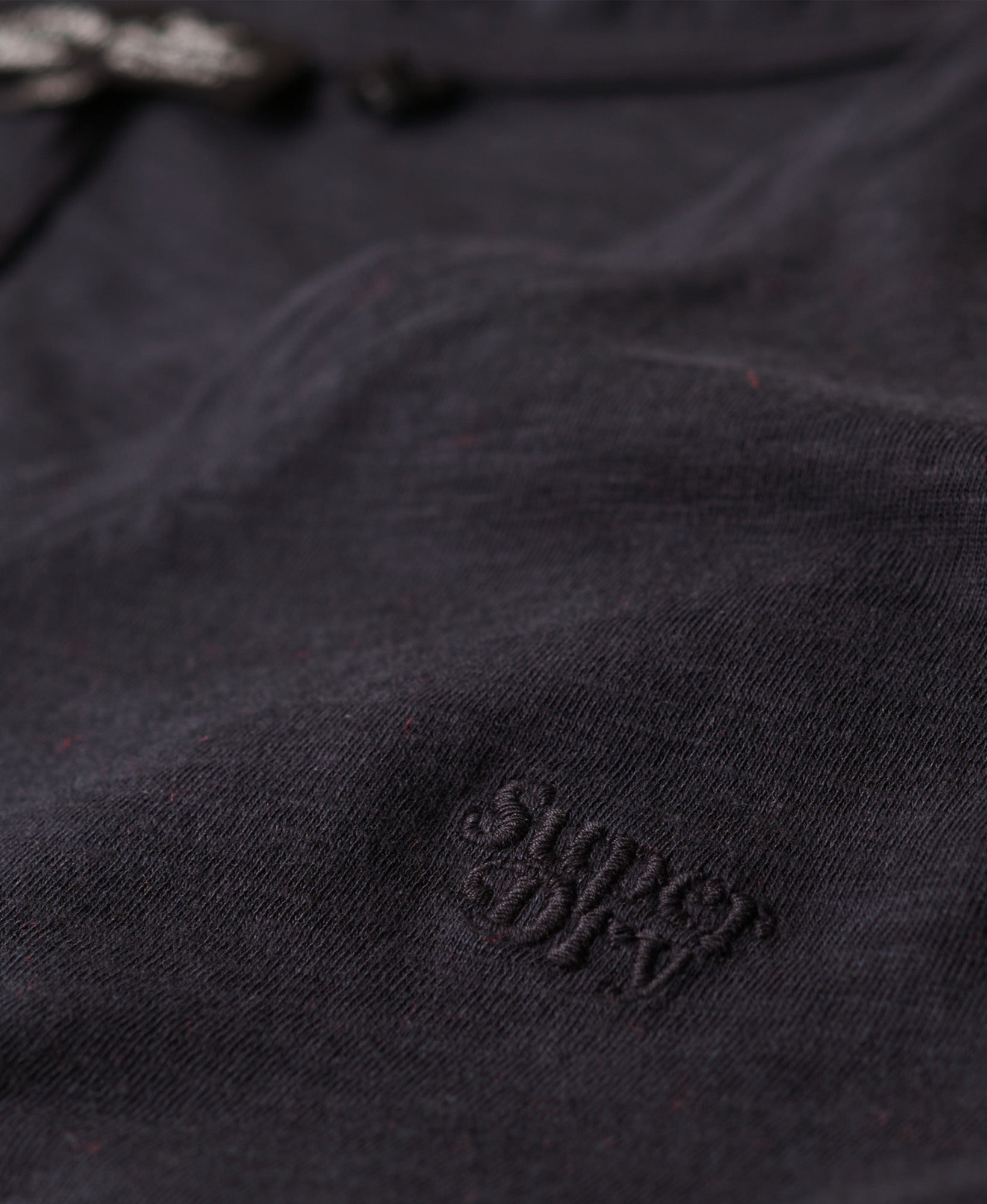 Studios Slub Embroidered Vee Tee | Eclipse Navy – Superdry